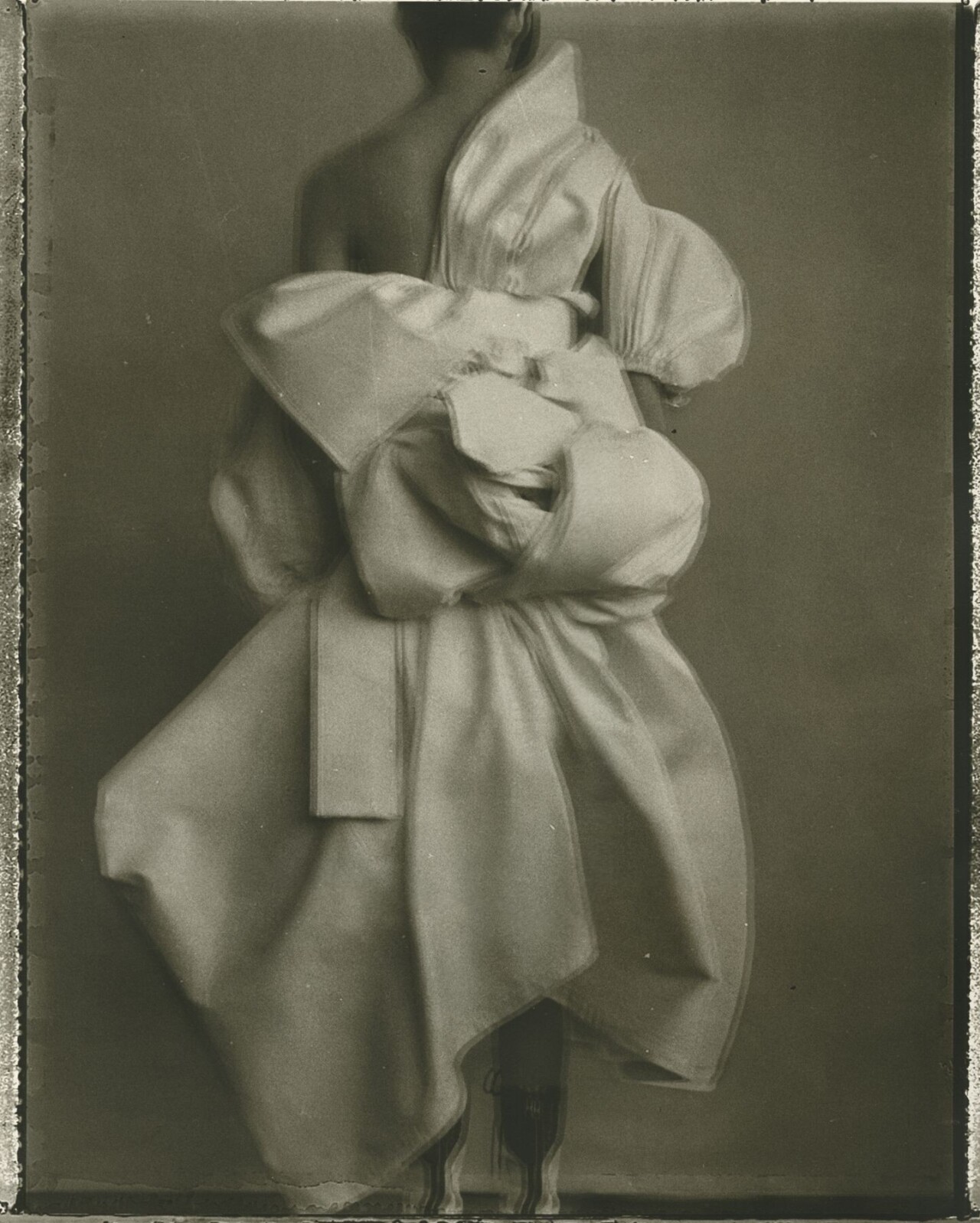 Yohji Tamamoto. Фотограф Сара Мун / Фото / Камералабс